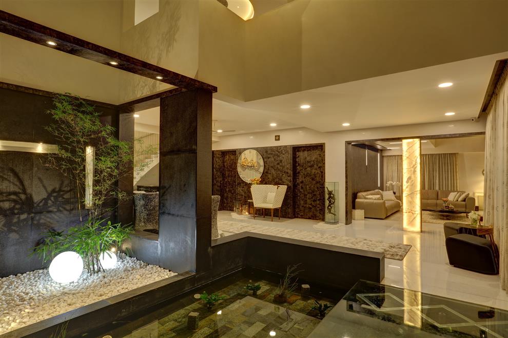 Bespoke Residence, Kerala: by Architect Alex Jacob