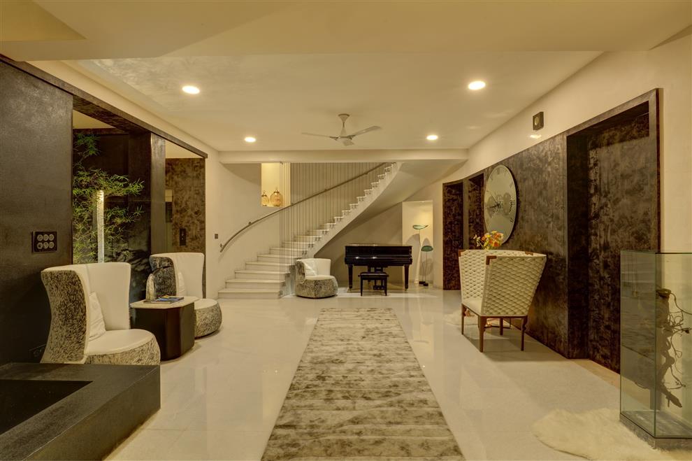 Bespoke Residence, Kerala: by Architect Alex Jacob
