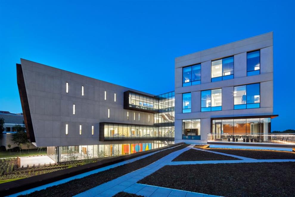 Igniting Conversations: Business School Design by Gensler