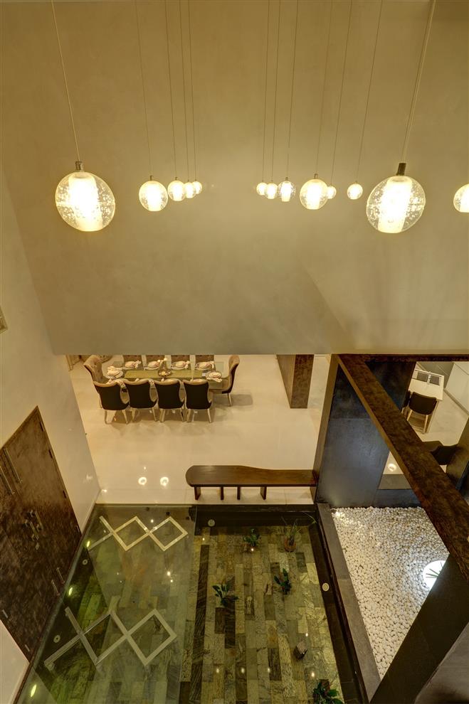 Bespoke Residence, Kerala: by Architect Alex Jacob